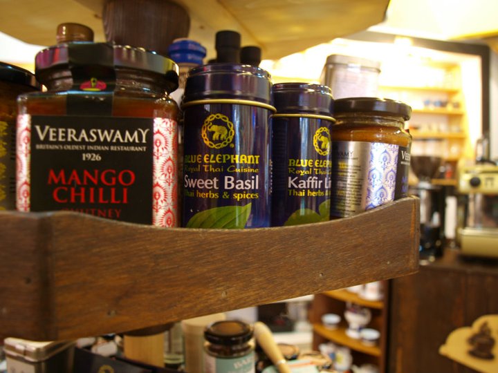 CTS Corner – Complex Comercial Felicia Iasi – Mihaela Anghel